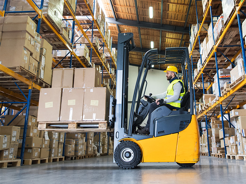 Depozit propriu sau inchiriat? Care este cea mai buna varianta?