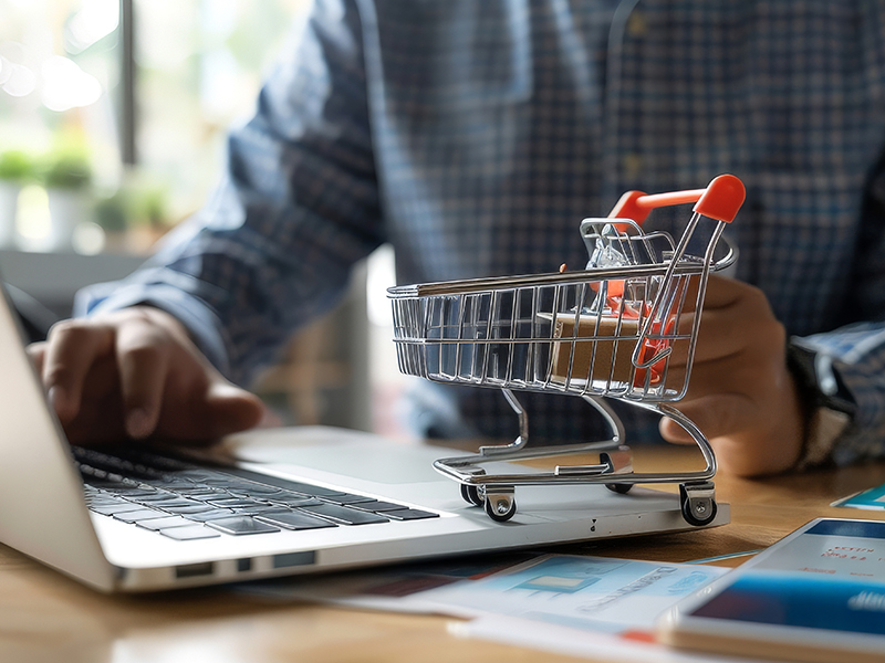 Ce este comertul electronic? Beneficii oferite de comert online